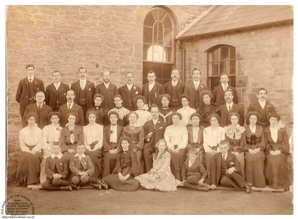 Breams Eaves Primitive Methodist Church choir in 1905
