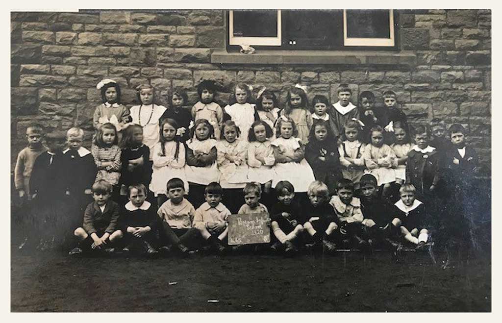 Bream Infants School Pupils in 1920 – SUNGREEN