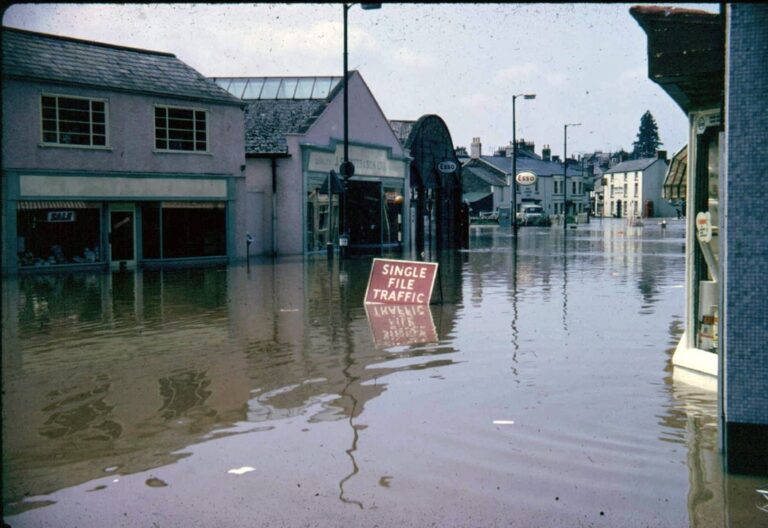 The Bridge at Lydney, Gloucestershire – SUNGREEN